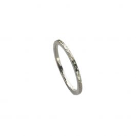 9k White Gold Hammered Ring